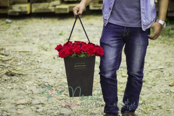A 60 STEMS % valentine day 2020 % Buy roses % send flower to Nepal